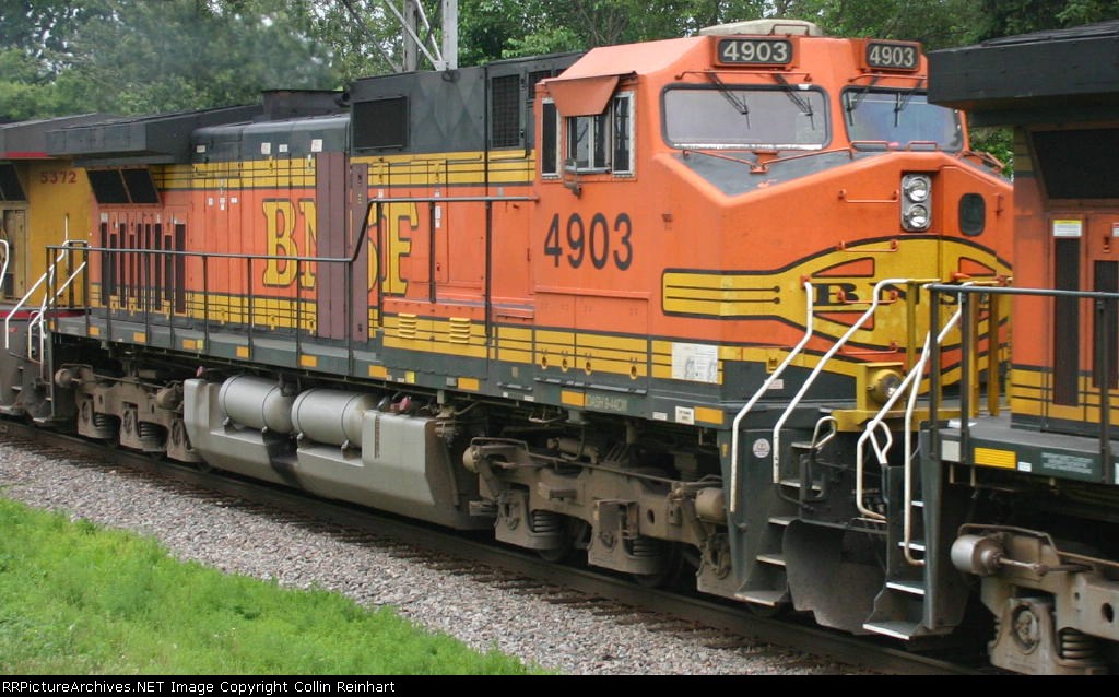 BNSF 4903